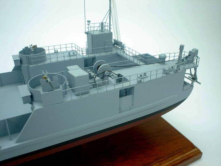 LCT MK-6 - Amphibious Ship - 1/96 Scale Mahogany Ship Model