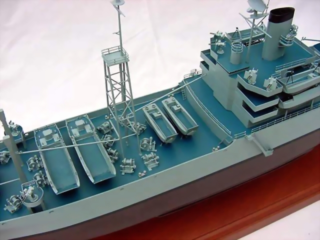 AKA-LKA - Amphibious Cargo Ship Model